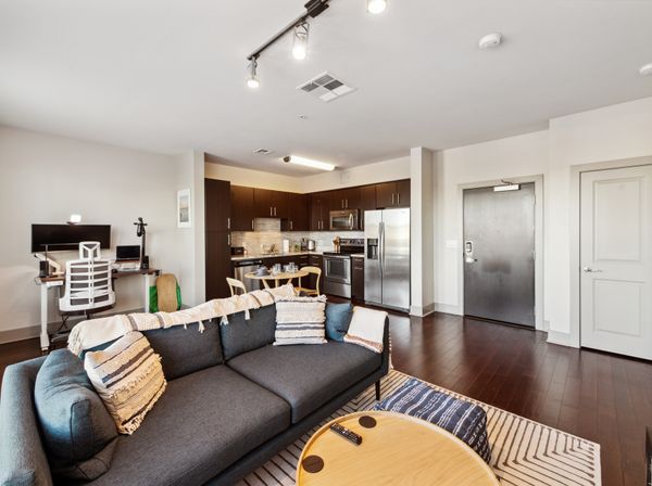 Furnished Monthly Sublets Near Me | Anyplace