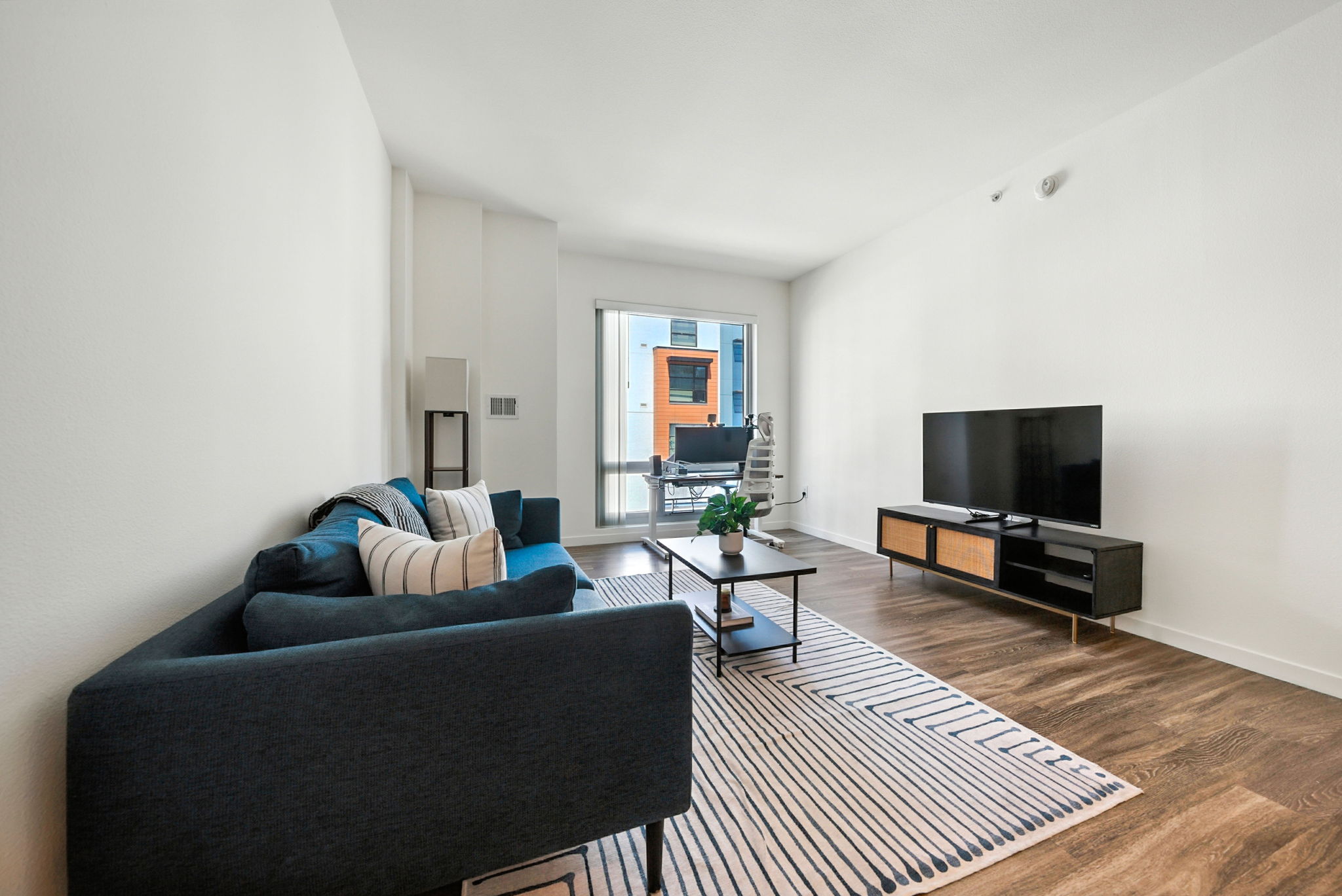 Mission Bay 1 Br W/ Work Setup By Anyplace - 11726 - Marin County, CA