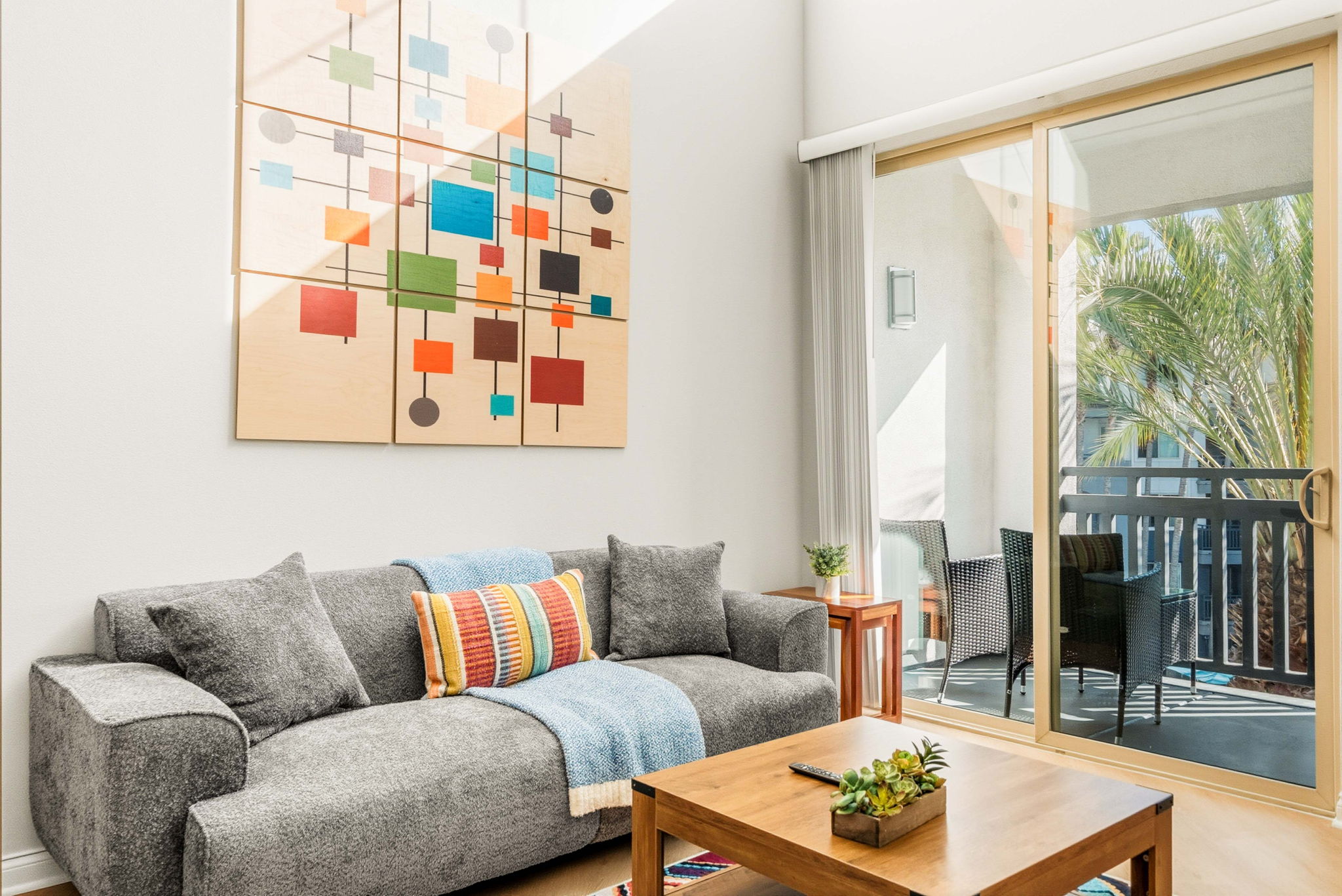 Central Irvine 1br Loft W/ Work Setup By Anyplace - 11750 - Irvine, CA